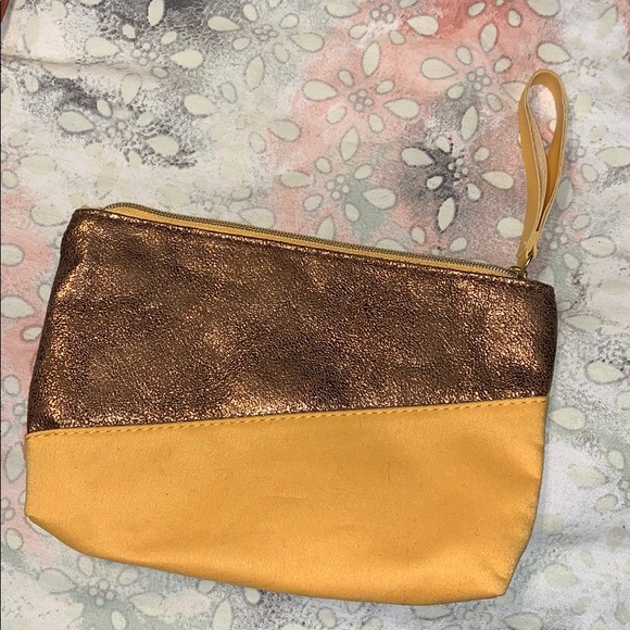 ipsy | Bags | 2 Or 525 Ipsy Bag Yellow And Gold Two Tone | Poshmark